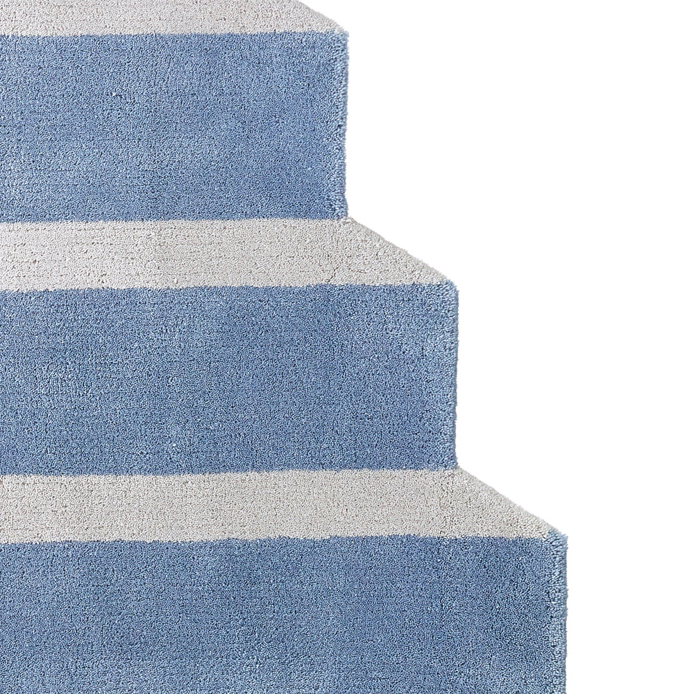 Wavy Gradient Rug - Gray Stairs Rug